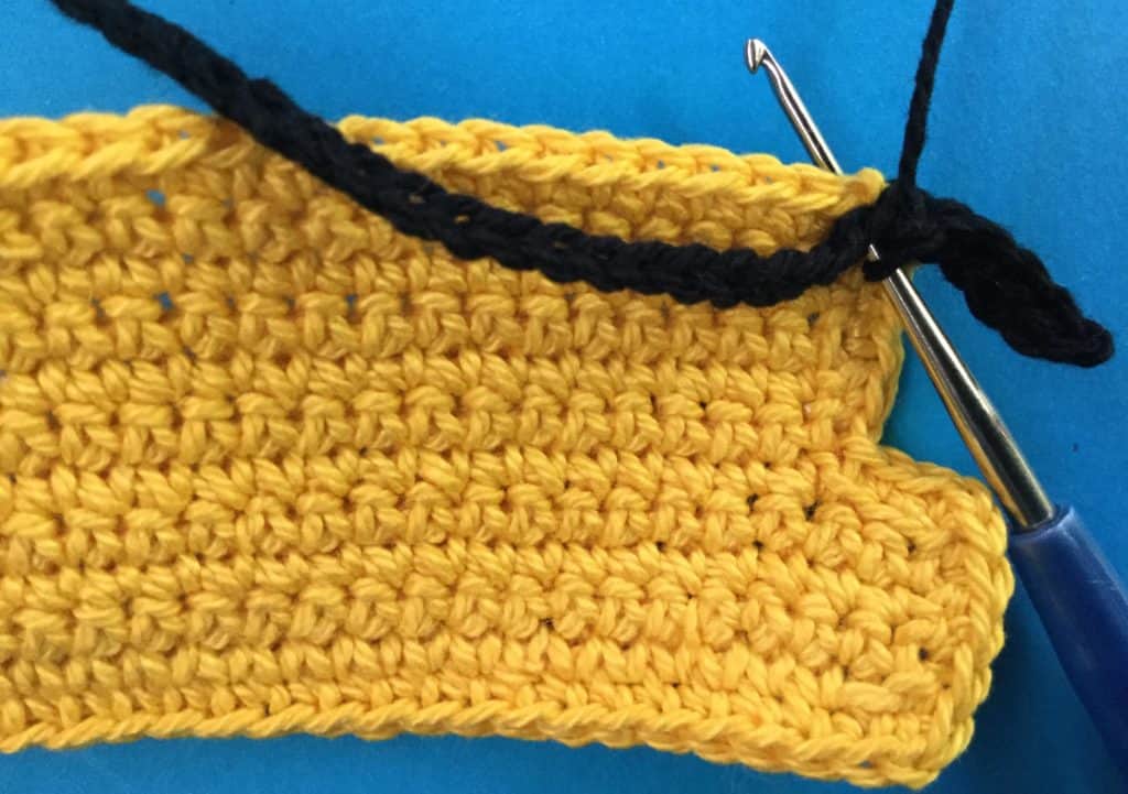 Crochet Pattern for Train Carriage Appliqué • Kerri's Crochet